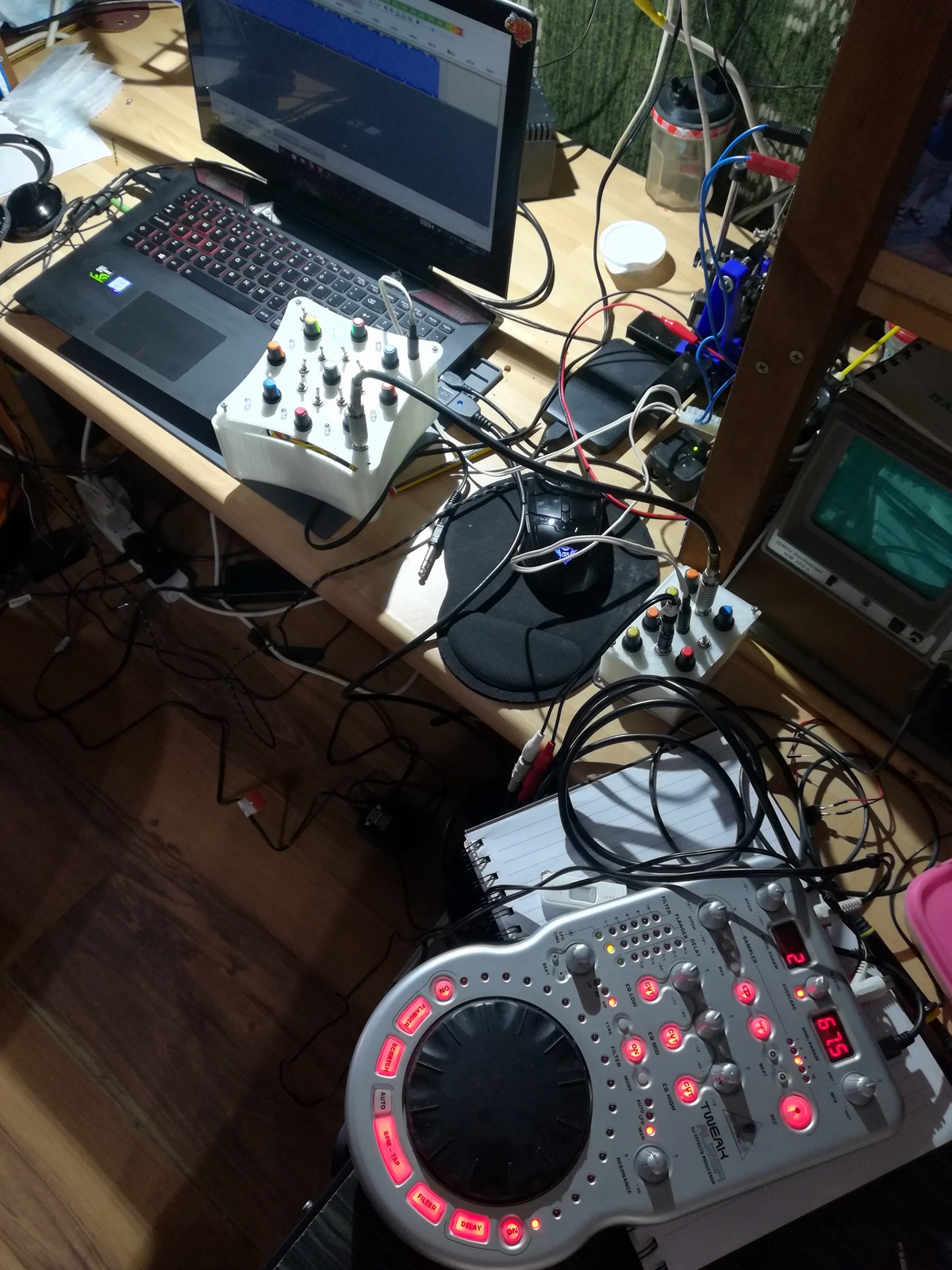 Atari Punk console – the entry to Sound Synthesizers | Creative